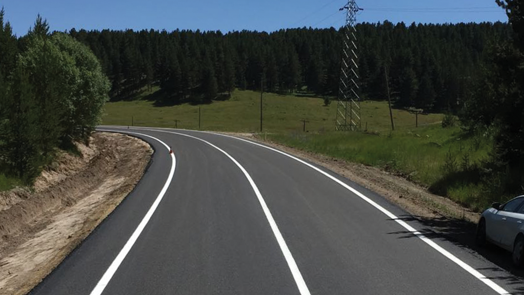 Acrylic Based Cold Road Line Paint | Yimtas Group